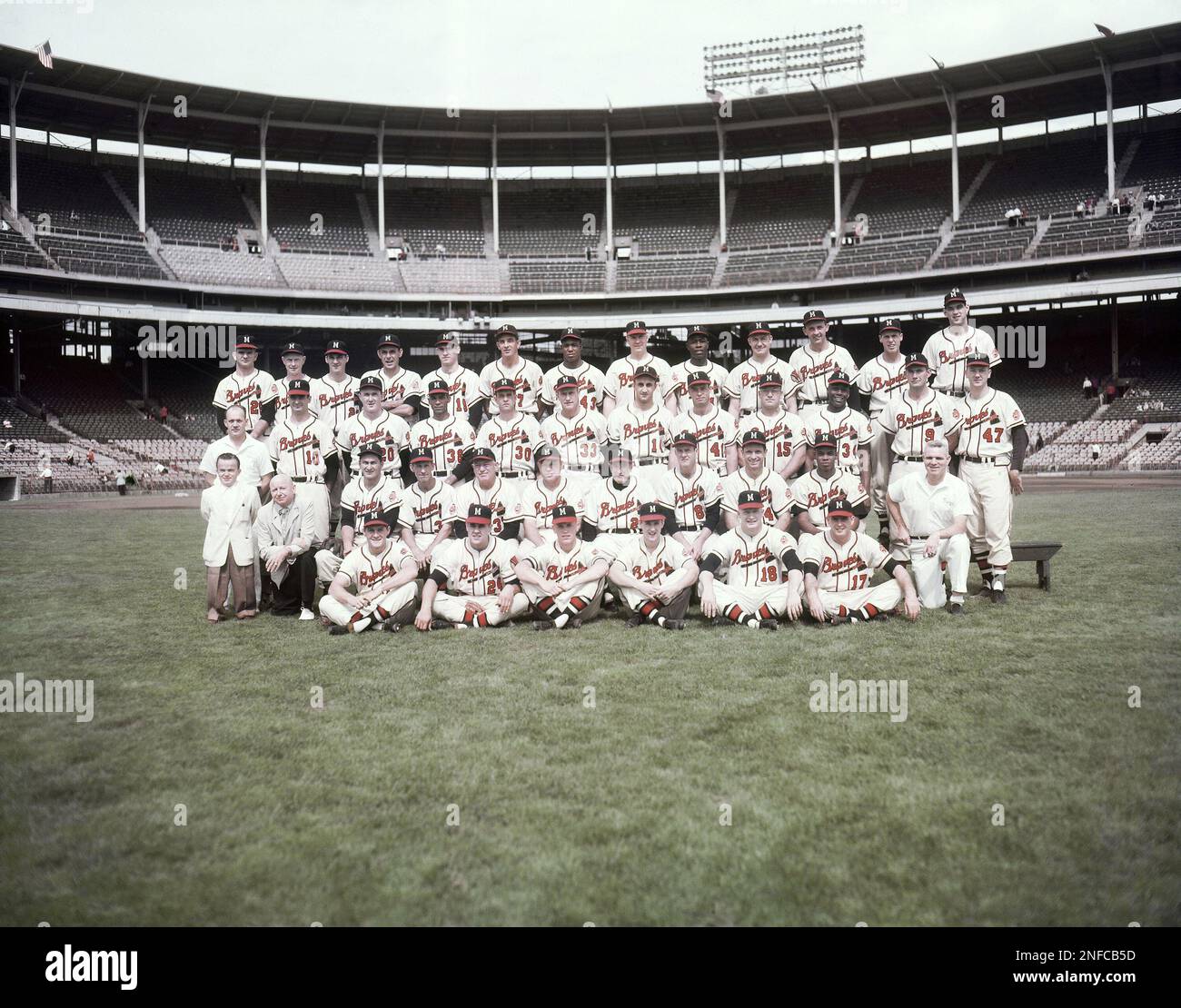 This is the Milwaukee Braves team, shown, Sept. 1957. (AP Photo Stock ...
