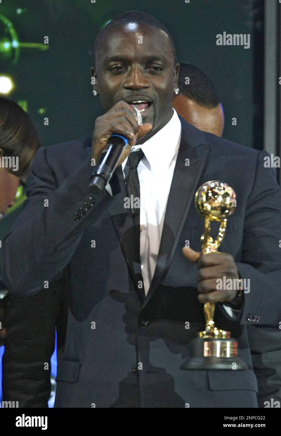 American singer Akon receives the award for the World's best African ...