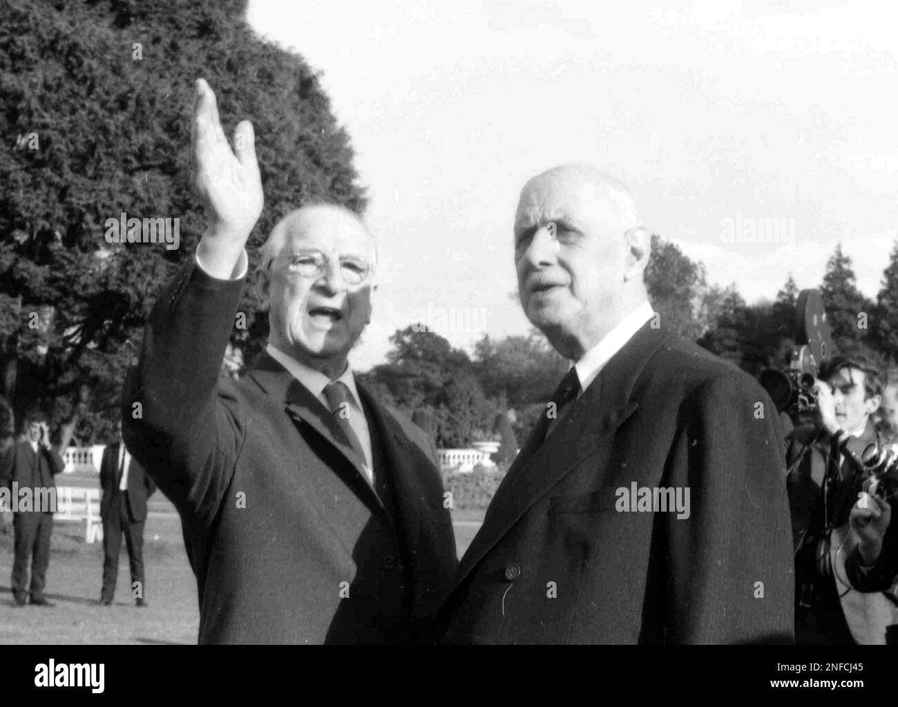 Former French President Charles De Gaulle, right, with Irish President ...