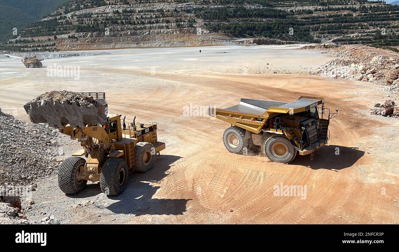 Huge Wheel Loader Loading Limestone The Dumpers, Limestone Quarry ...