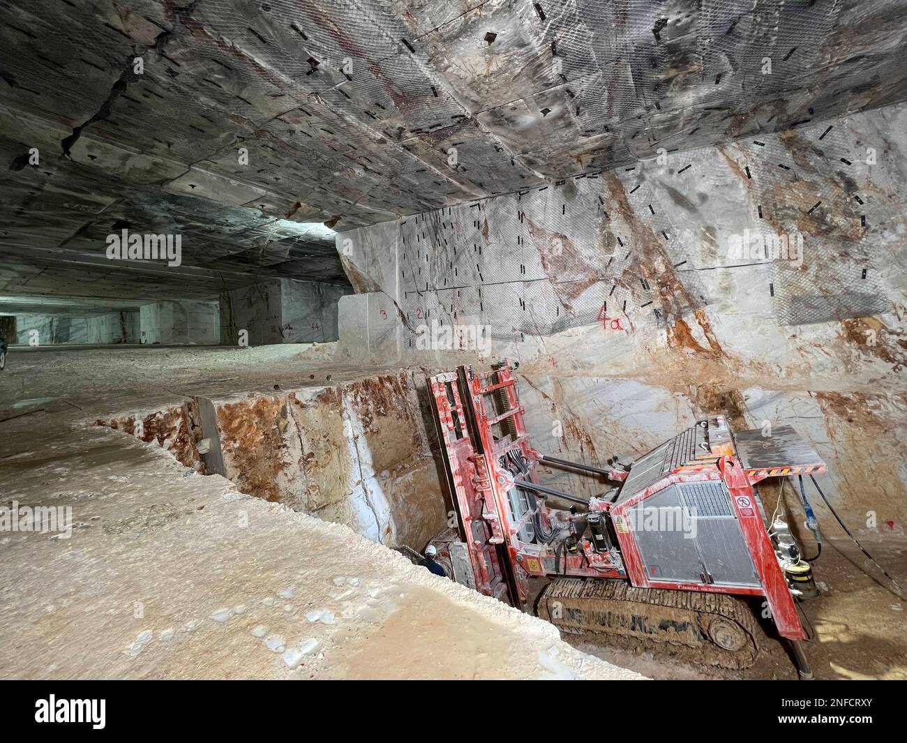 Underground resource hi-res stock photography and images - Alamy