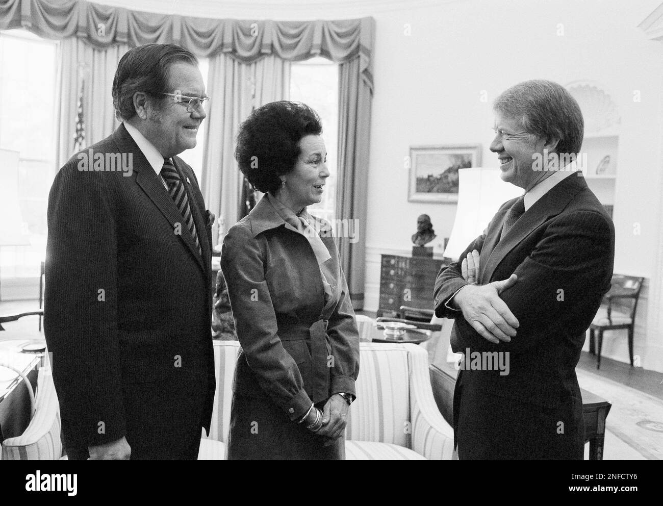 President Jimmy Carter chats with Texas Gov. Dolph Briscoe and his wife ...