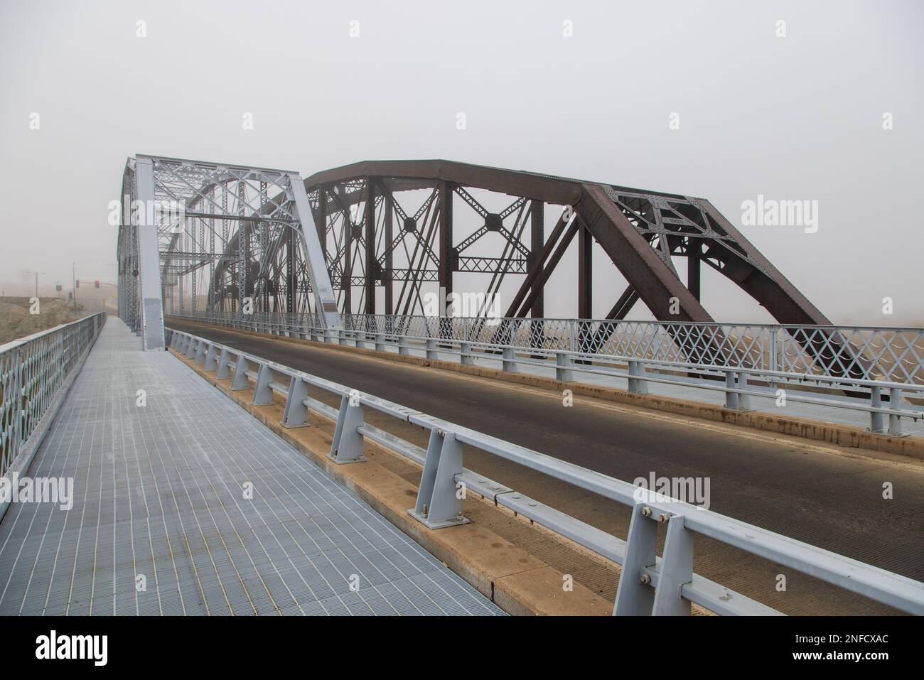 Colorado River bridge at Yuma Az in fog Stock Photo - Alamy