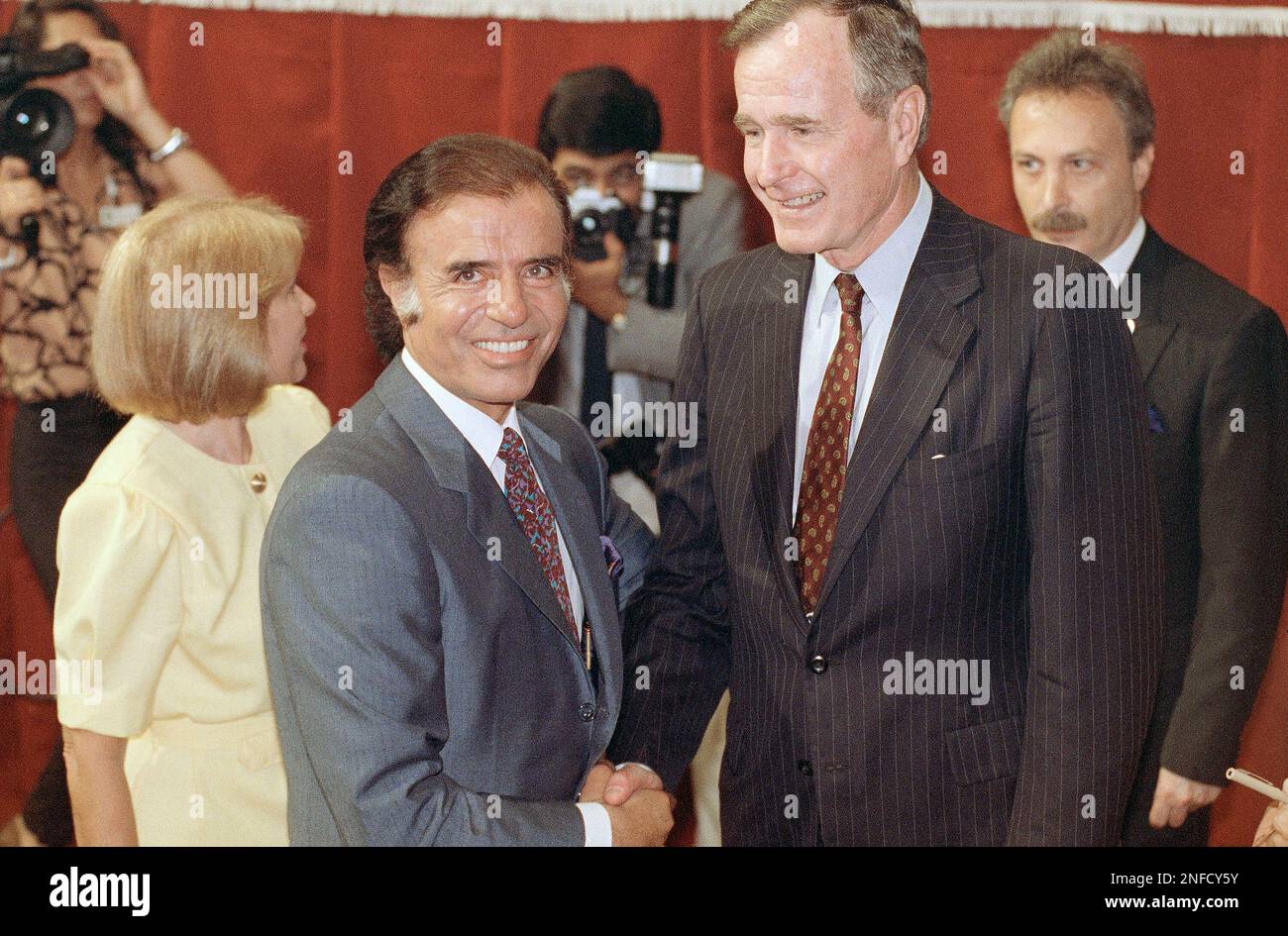 President George H.W. Bush gestures as he talks with his Argentine ...