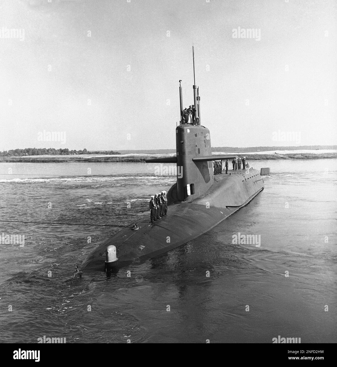The atomic submarine USS George Washington, loaded with 16 Polaris ...