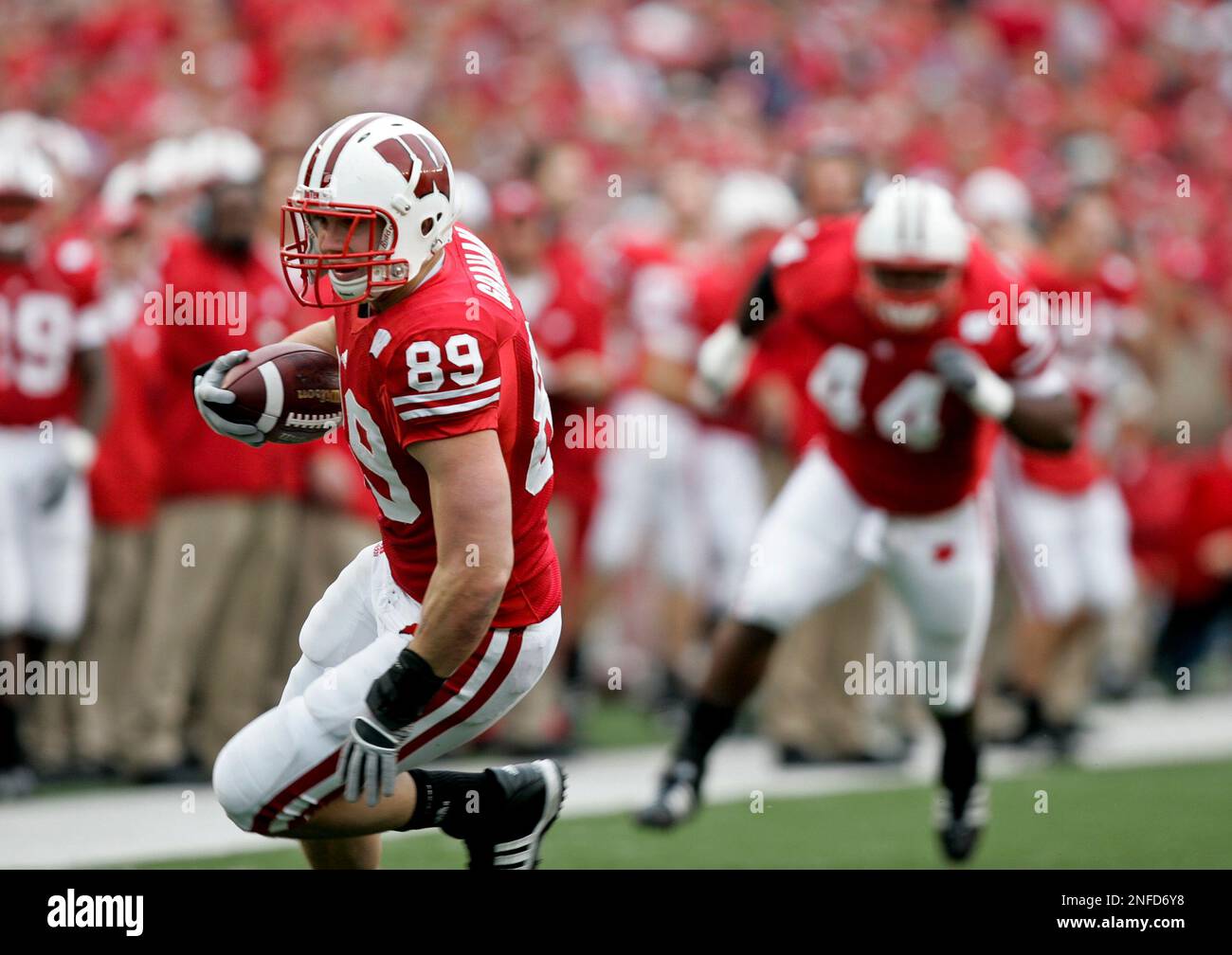 Wisconsin's Garrett Graham during an NCAA college football game ...