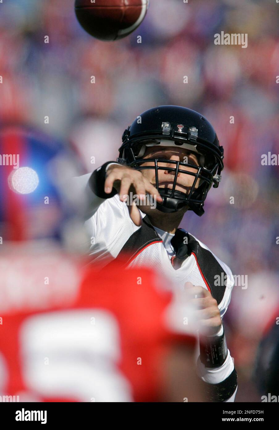 Texas Tech quarterback Graham Harrell (6) passes the ball during a ...