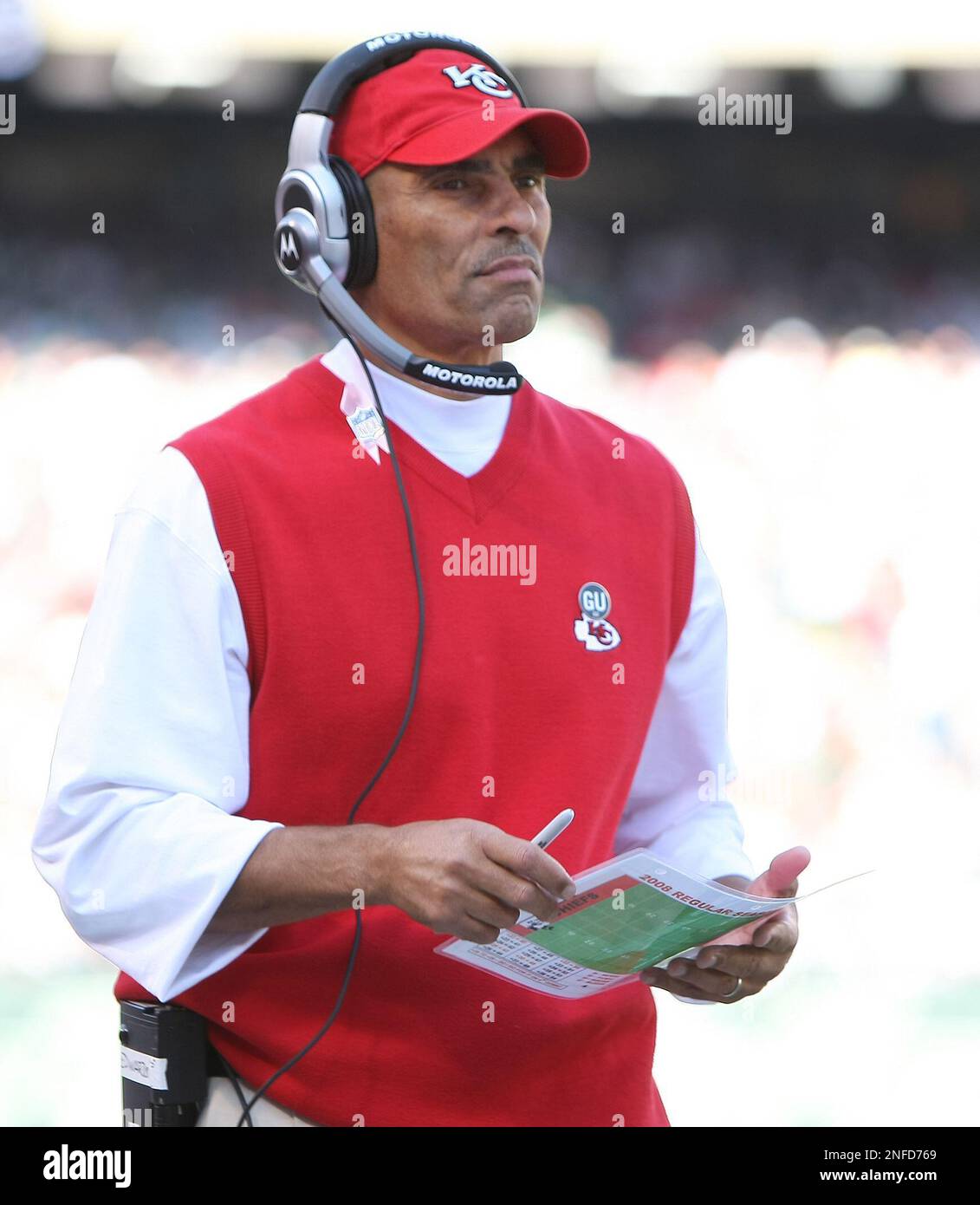 Kansas City head coach Herm Edwards during the first quarter against ...