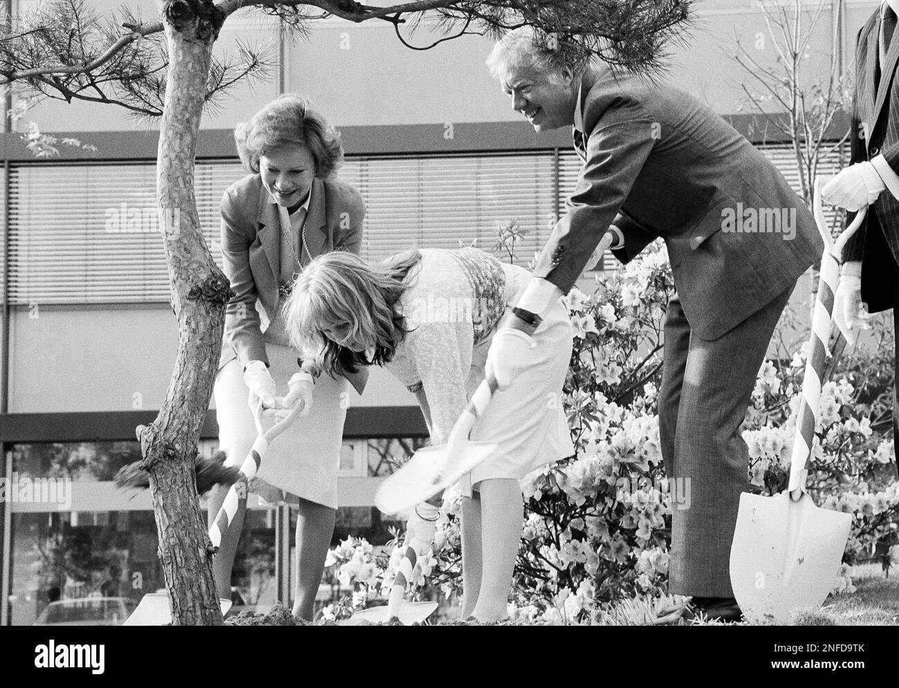 Former U.S. President Jimmy Carter, his wife Rosalynn and their ...