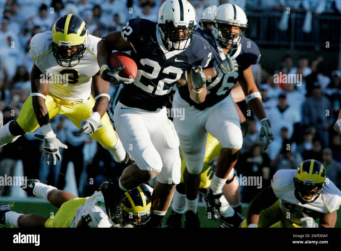 Penn State running back Evan Royster (22) runs against Michigan during ...