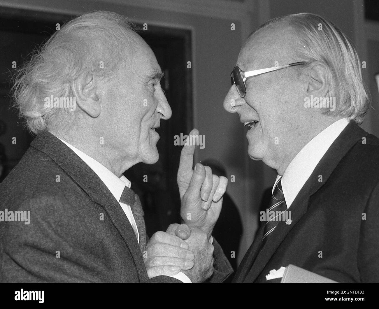 West German actor Martin Held congratulates his colleague Bernhard ...