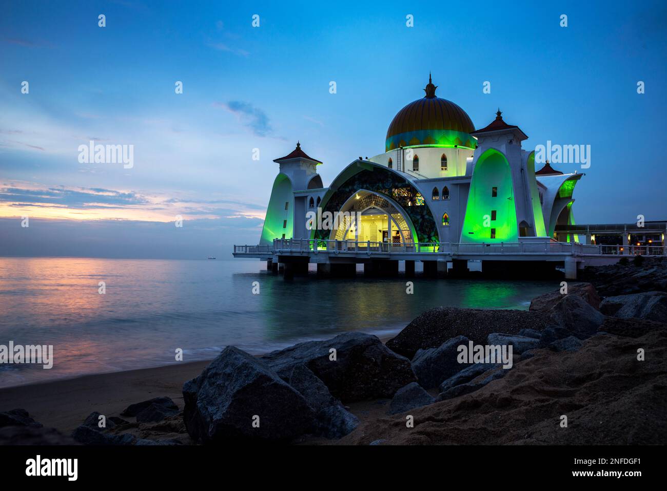 Melaka Straits Mosque at sunset, Malacca Island, Malacca City, Malacca ...