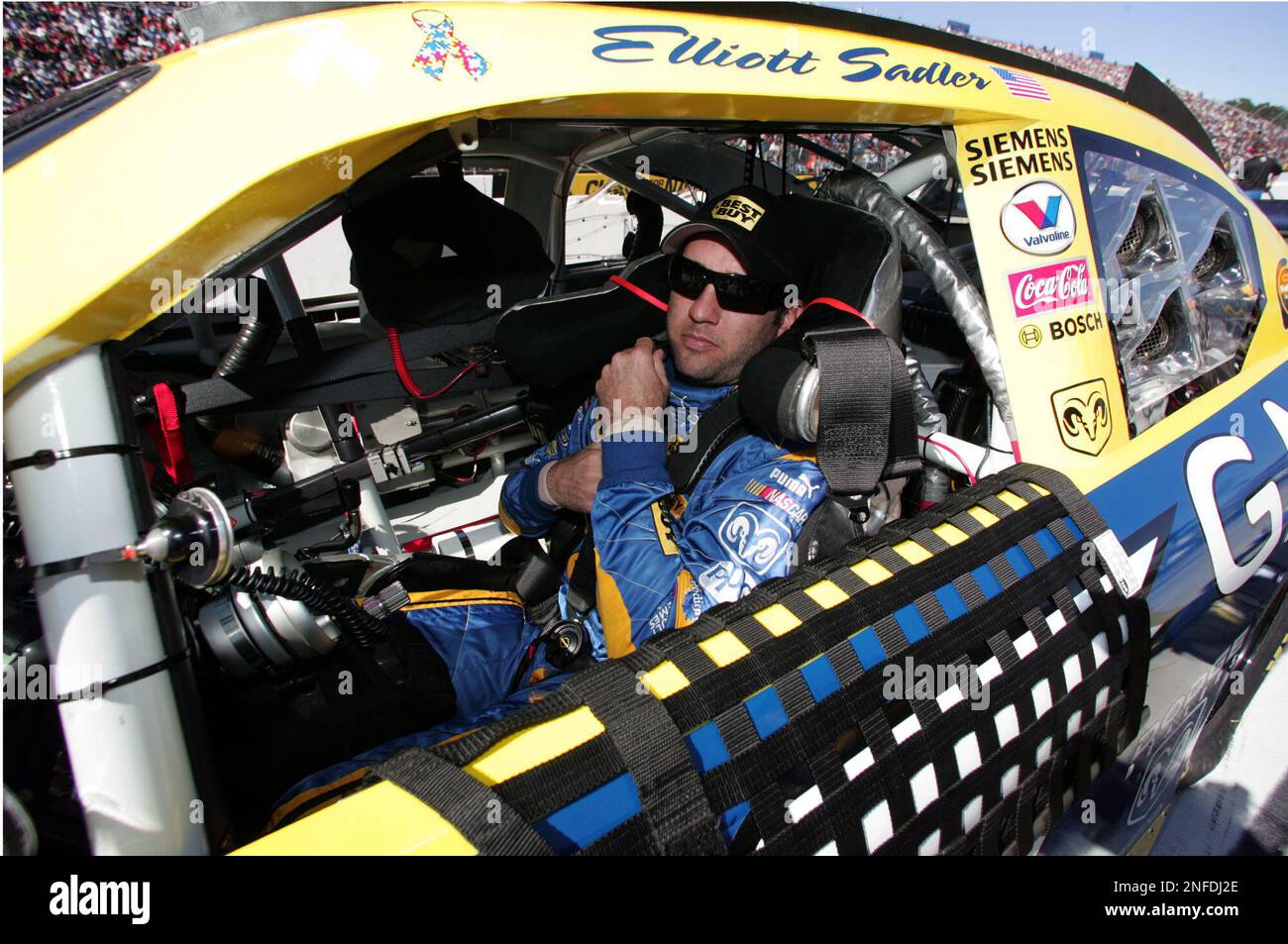 NASCAR driver Elliott Sadler prior to the start of NASCAR Sprint Cup ...
