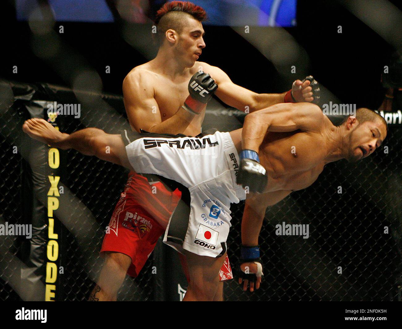 Dan Hardy, left, in action against Akihiro Gono during UFC 89 at the ...