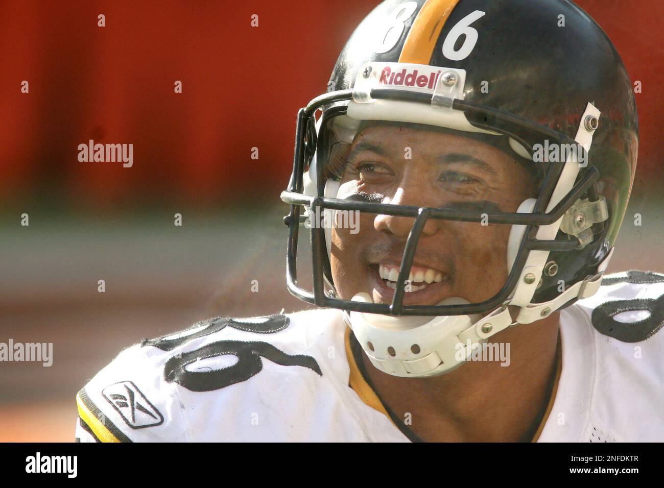 Pittsburgh Steelers wide receiver Hines Ward smiles after catching a ...