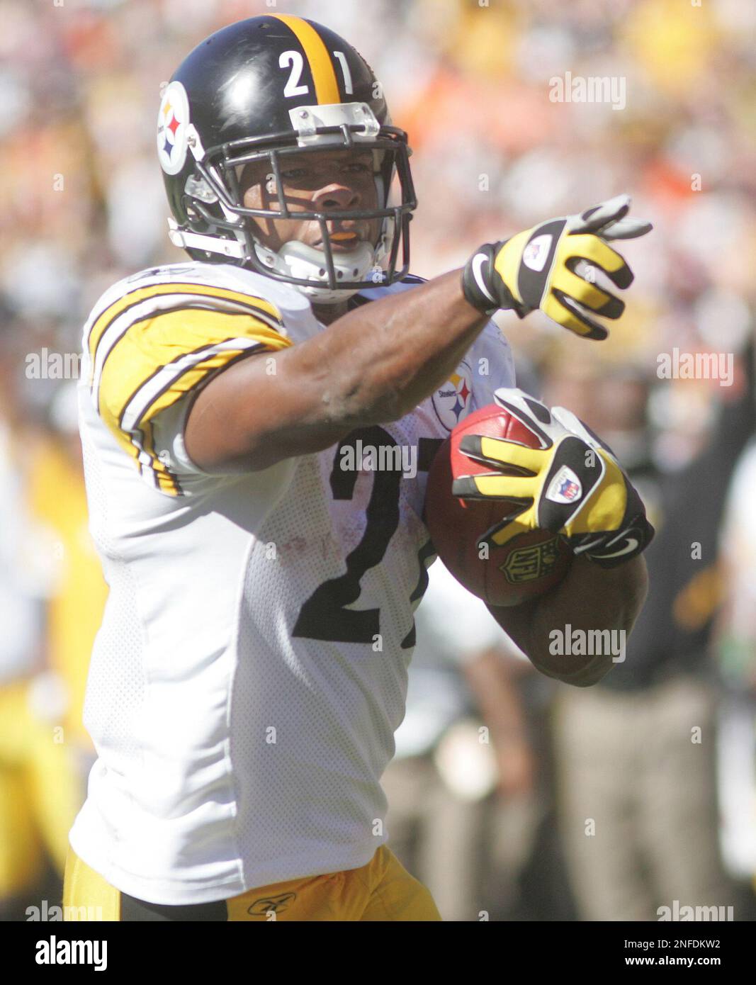 Pittsburgh Steelers running Mewwelde Moore points on his way to scoring ...