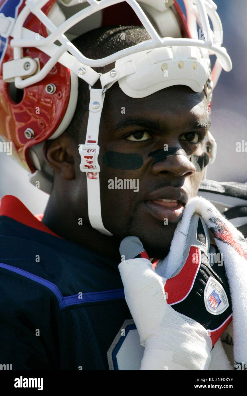 Buffalo Bills' Roscoe Parrish before the NFL football game at Ralph ...