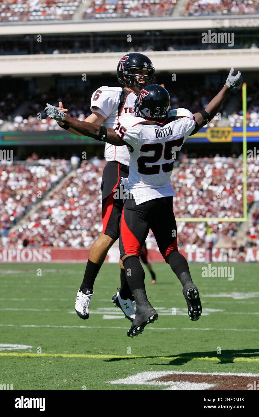 Texas Tech quarterback Graham Harrell, left, and running back Baron ...