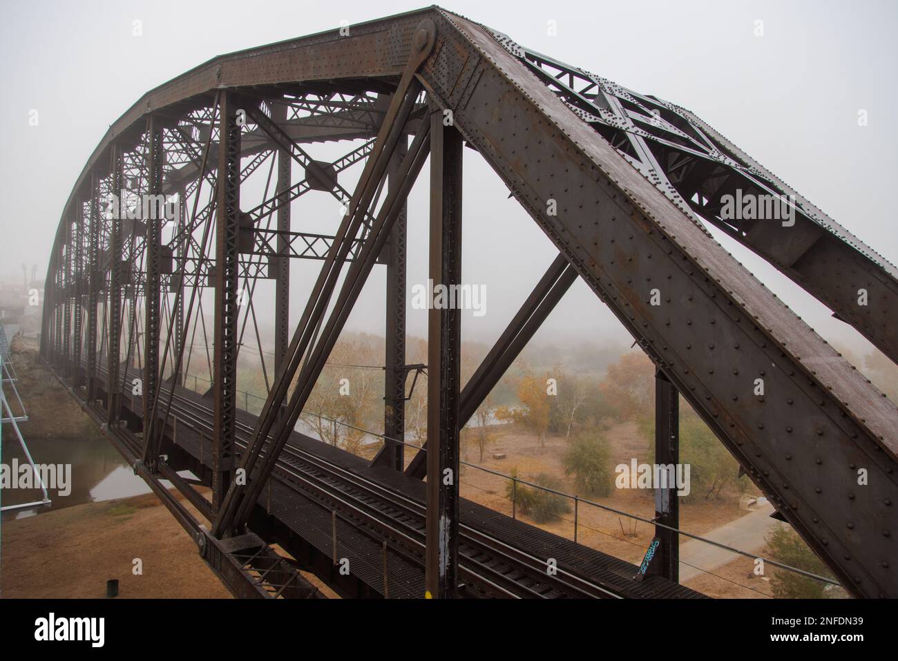 Colorado River bridge at Yuma Az in fog Stock Photo - Alamy