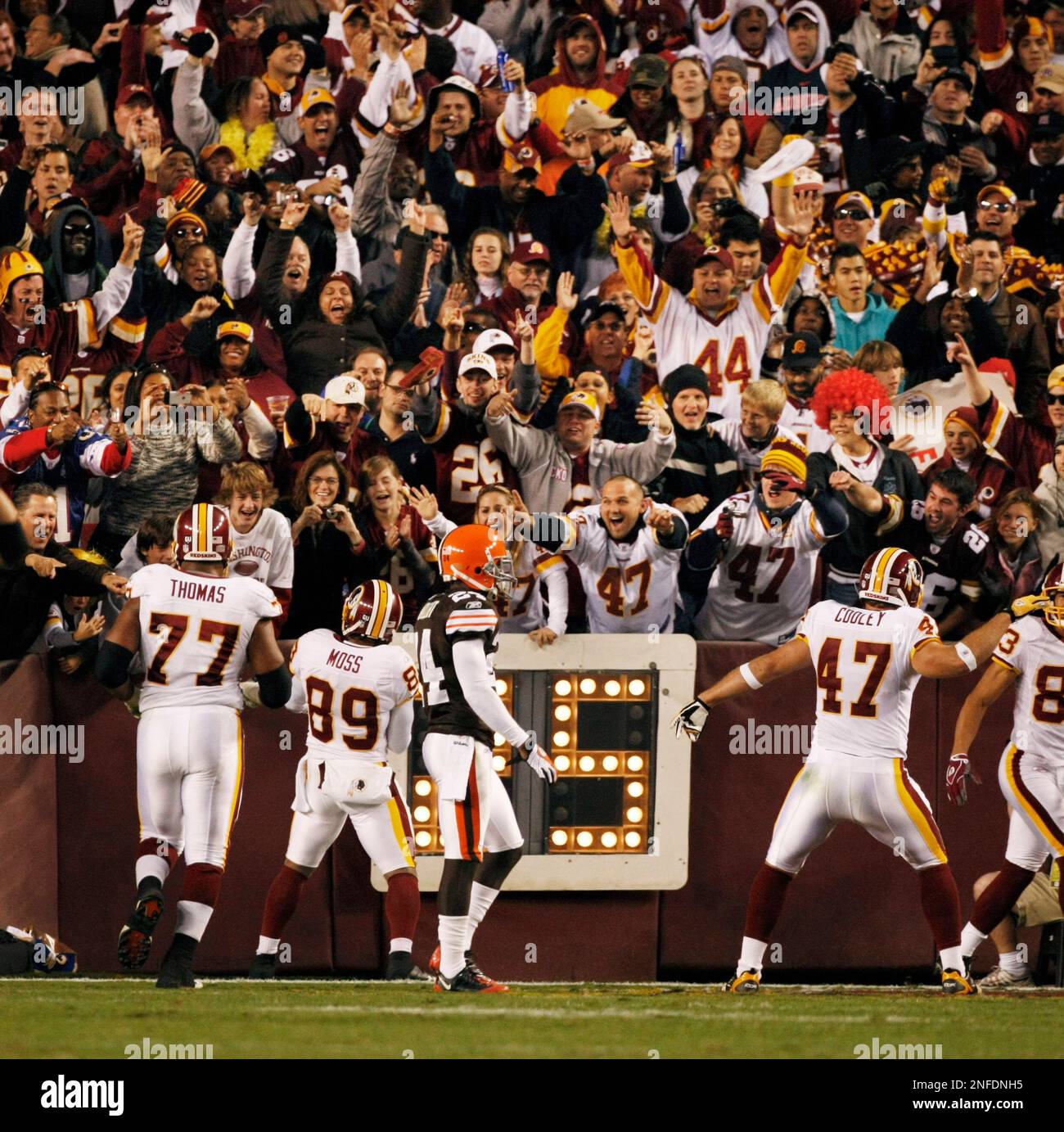 Washington Redskins wide receiver Santana Moss (89) celebrates his ...