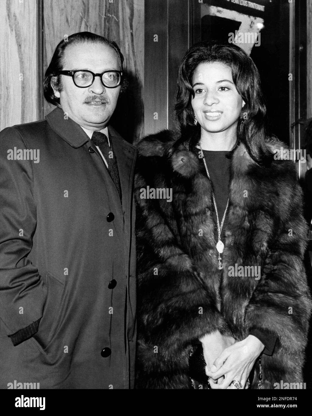 Sidney Lumet, and wife Gail Jones, part of the star studded political ...