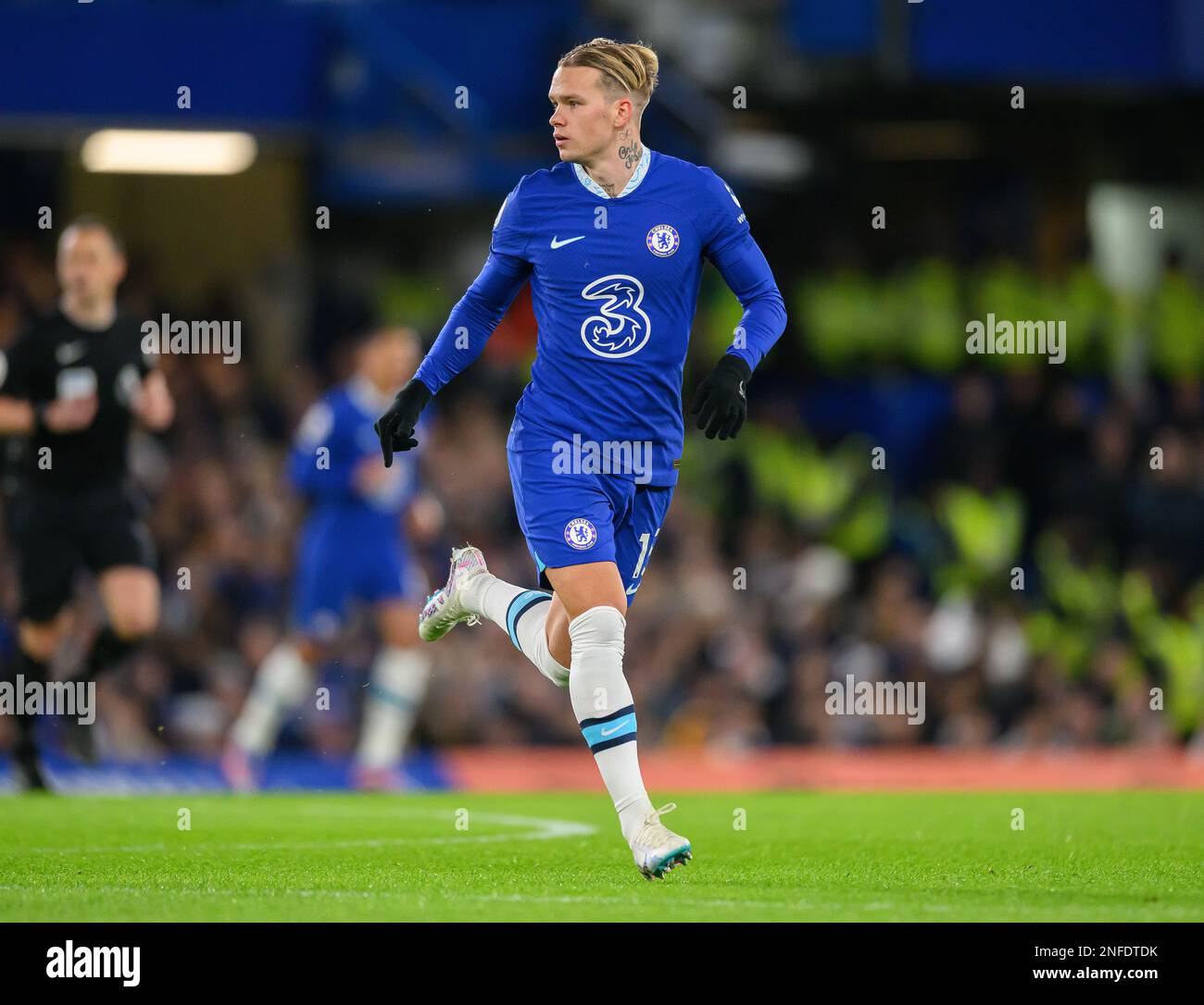 Mykhailo mudryk chelsea 2023 hi-res stock photography and images - Alamy