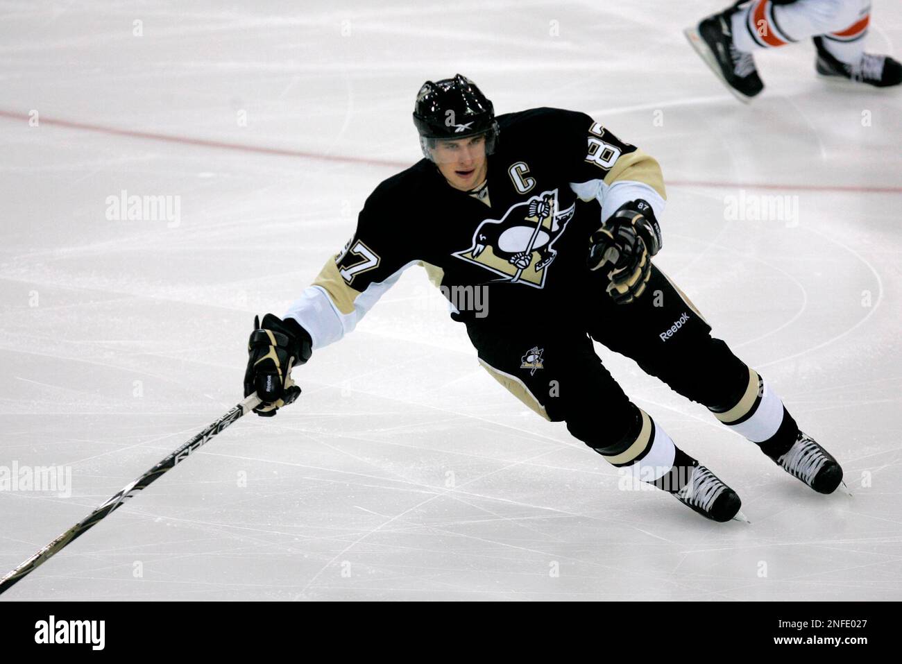Pittsburgh Penguins' Sidney Crosby (87) skates against the Philadelphia ...