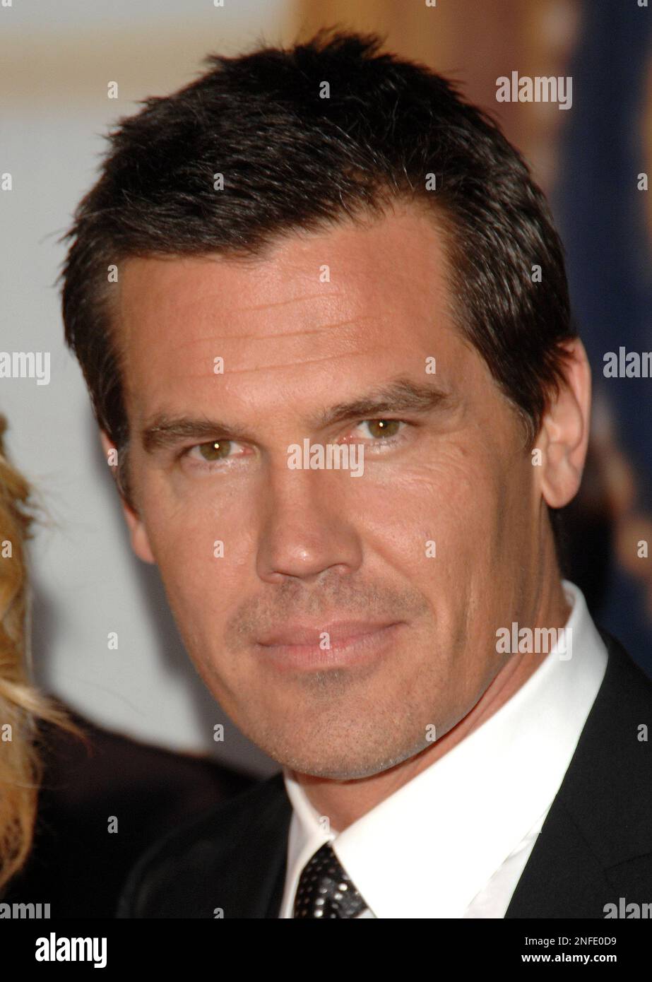 Actor Josh Brolin arrives at the World Premiere of "W." at The Ziegfeld ...