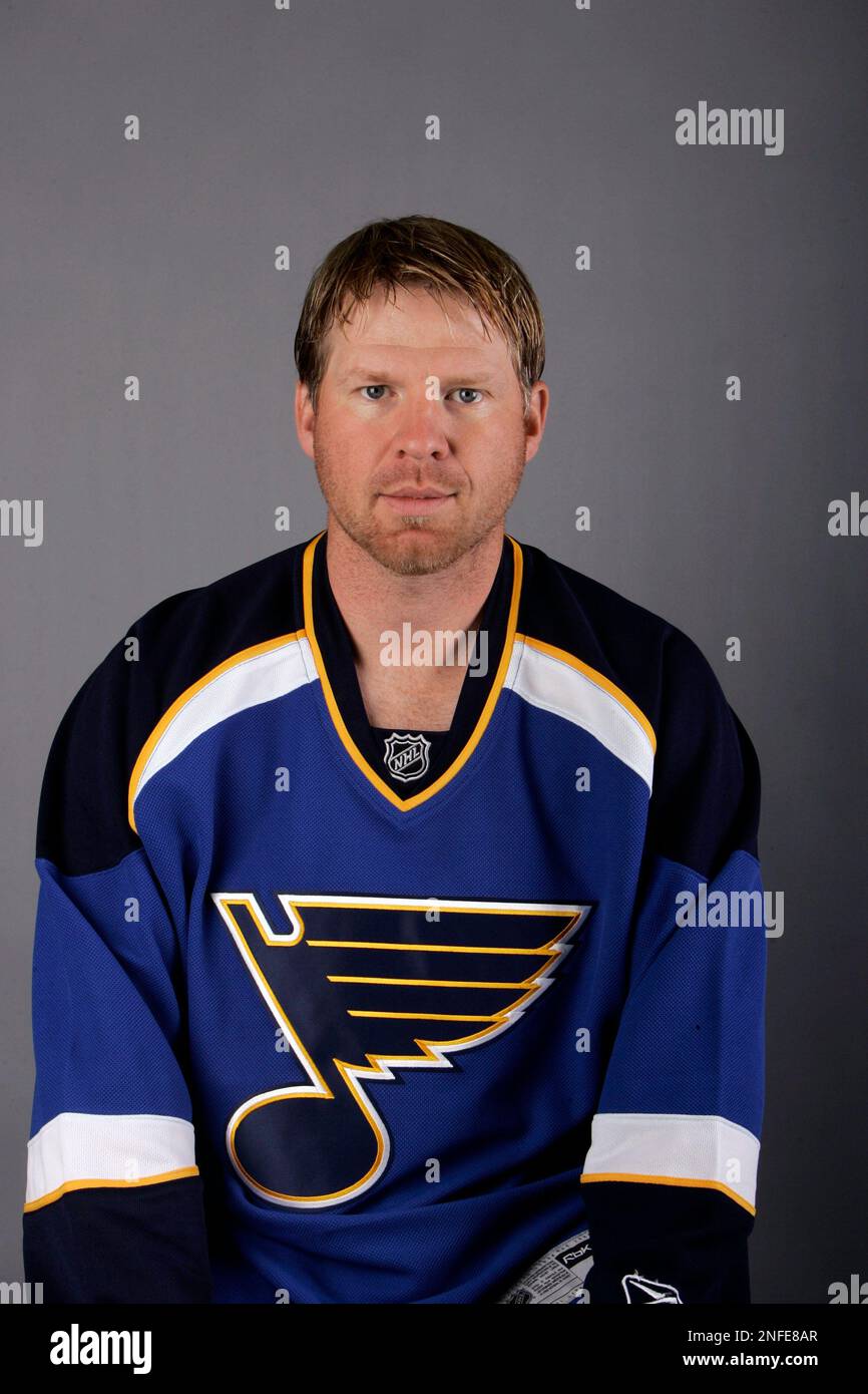 This is a photo showing St. Louis Blues hockey player goalie Manny ...