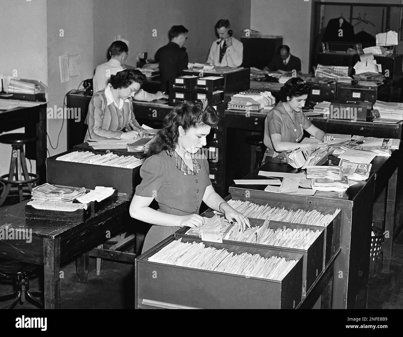 Cashiers cage hi-res stock photography and images - Alamy