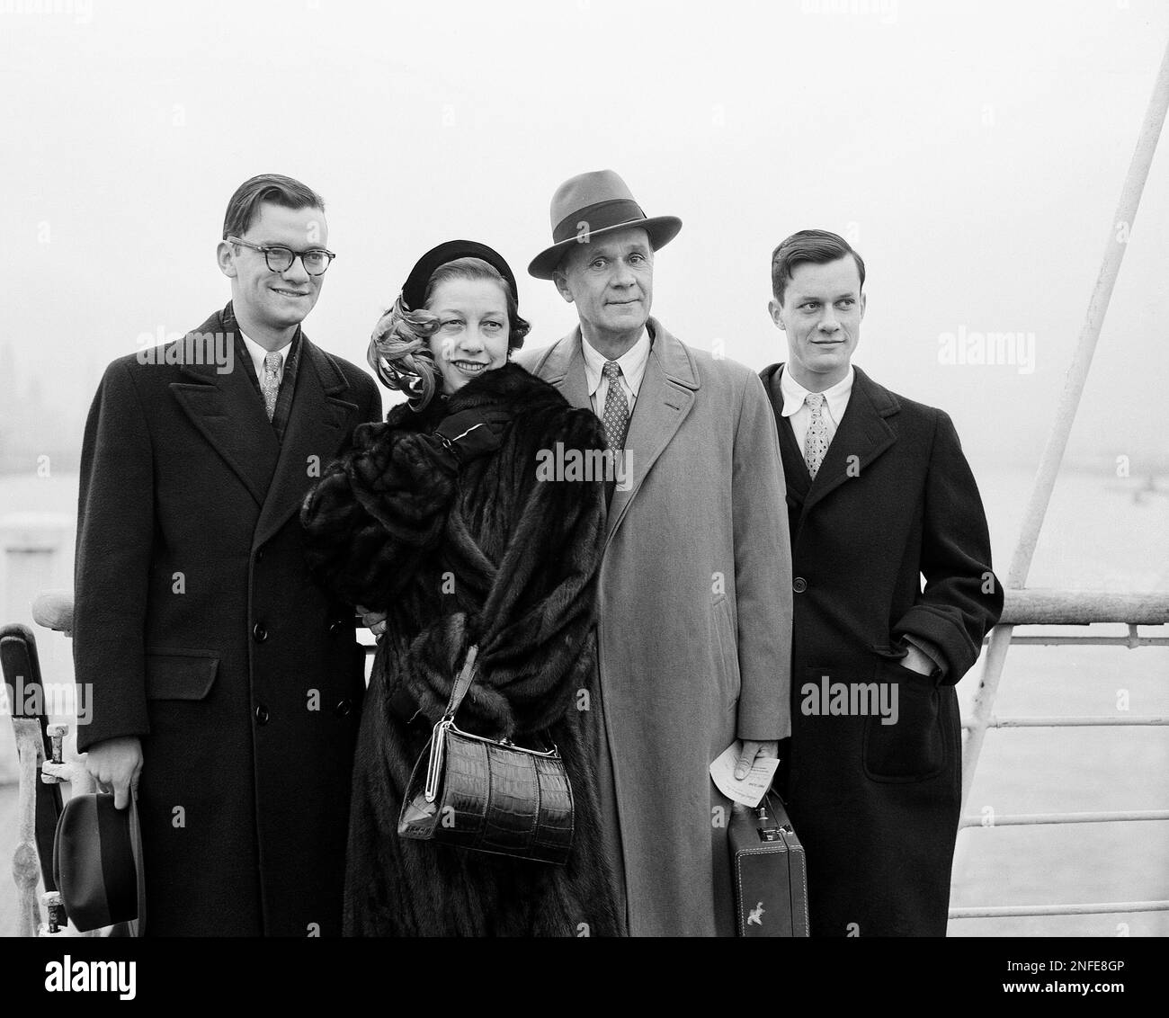 Jay Gould with his wife Helen and their two sons, Howard J. and Patrick ...