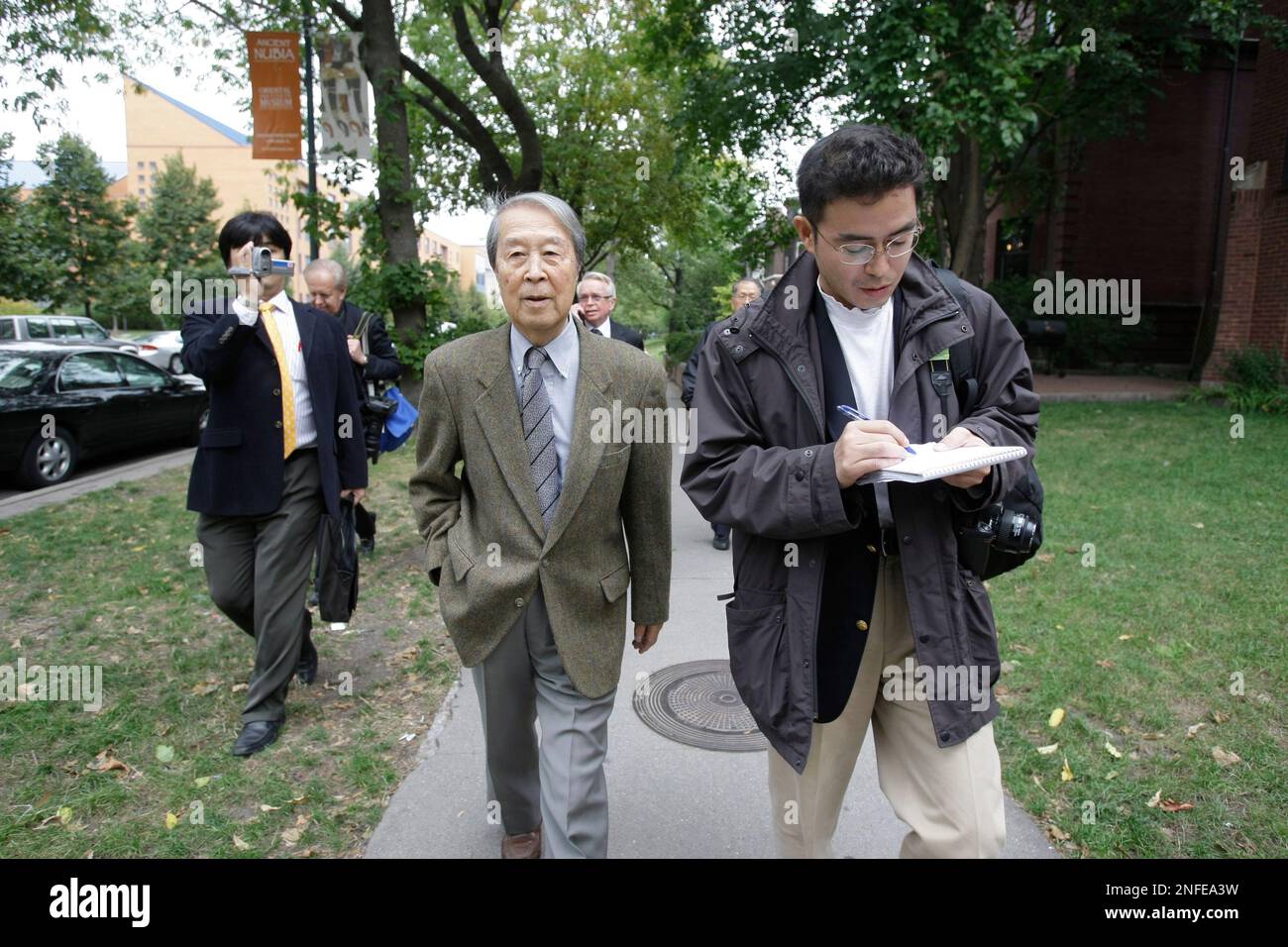 University of Chicago Physics professor Yoichiro Nambu after winning ...