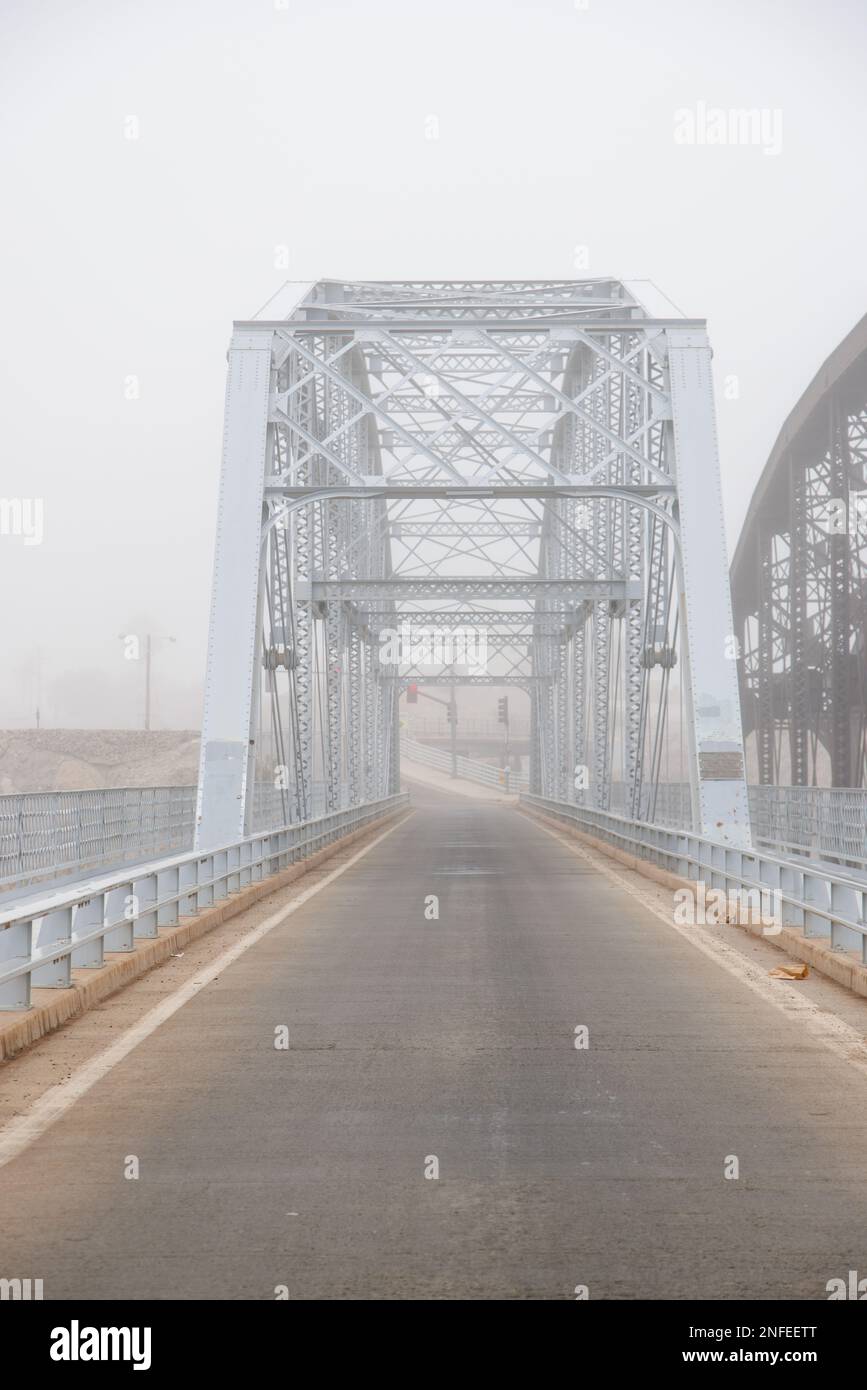 Colorado River bridge at Yuma Az in fog Stock Photo - Alamy