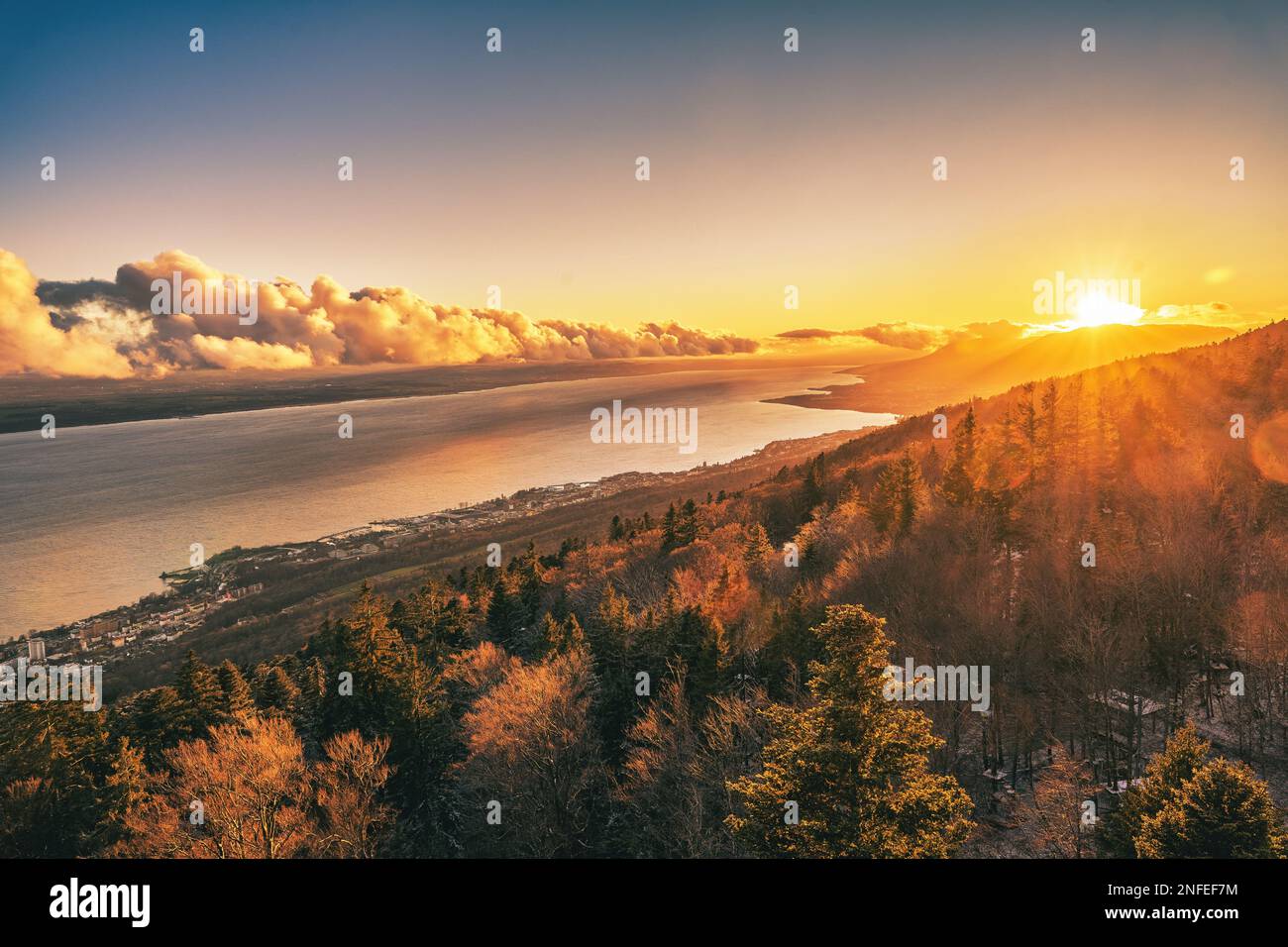 Yellwo sunset hi-res stock photography and images - Alamy
