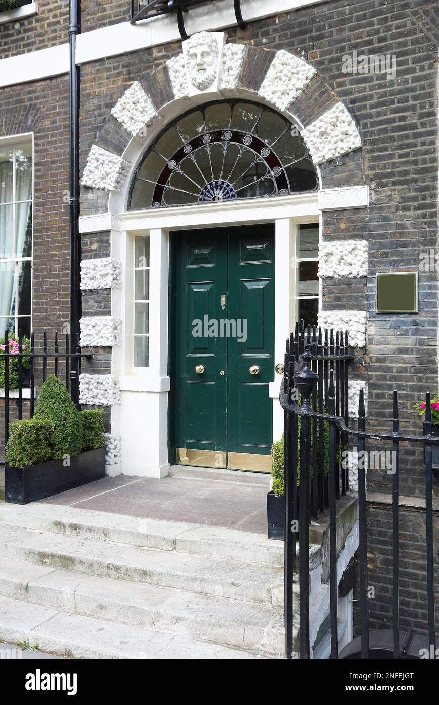 London house front door detail hi-res stock photography and images - Alamy