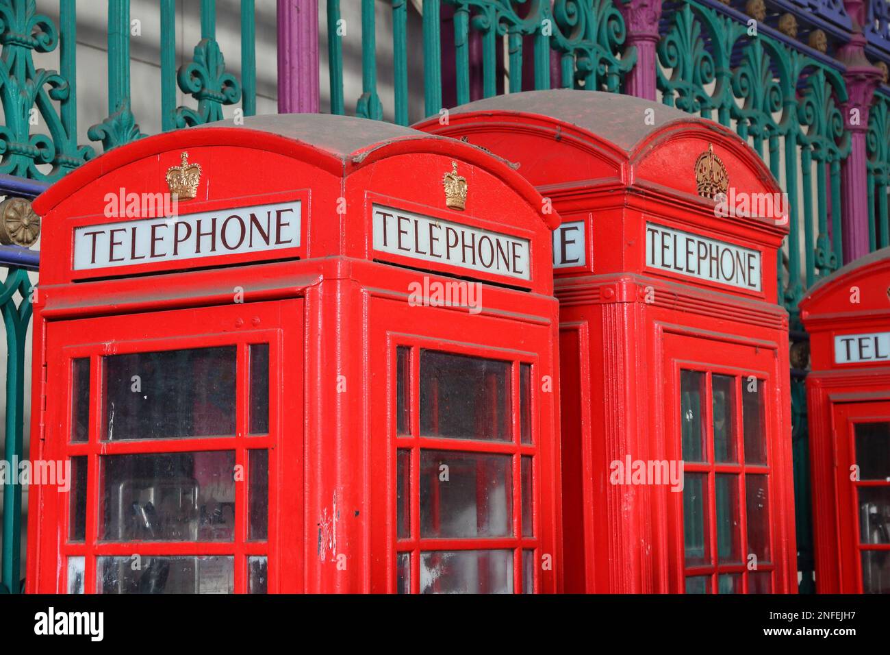 London UK red telephone - phone booths in England. London landmarks ...