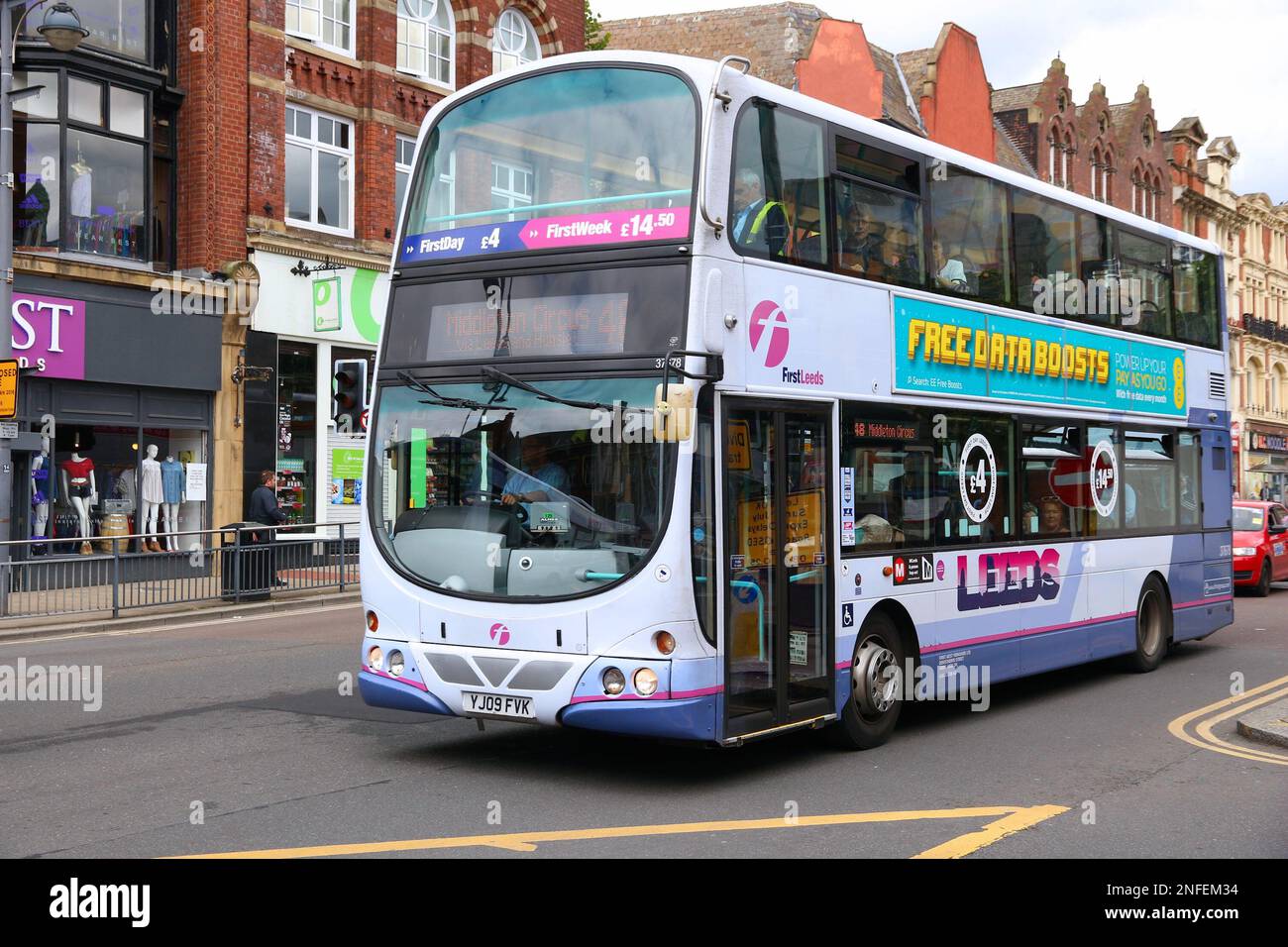 Bus to leeds hi-res stock photography and images - Alamy