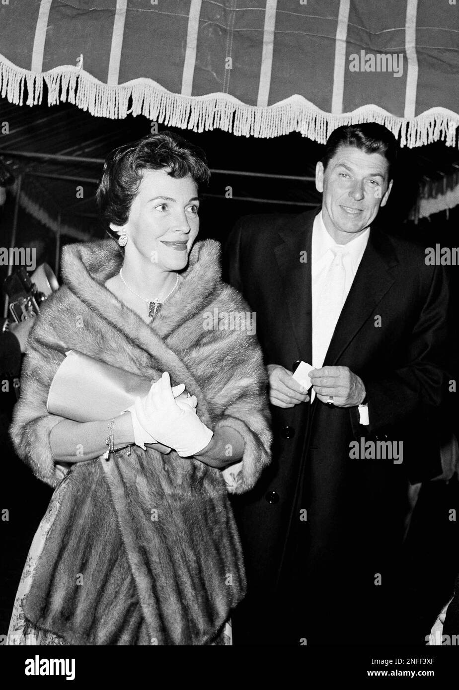 Actor Ronald Reagan and wife, Nancy, arrive for press premiere of ...