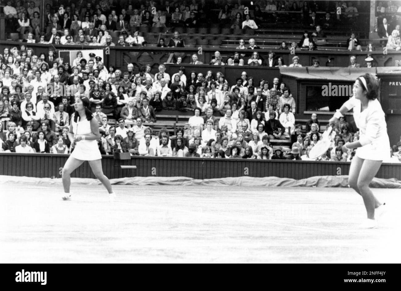 Kazuko Sawamatsu of Japan (right) and Ann Kiyomura of San Mateo ...