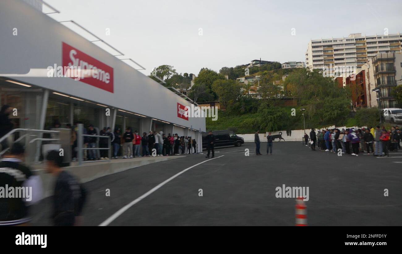 Supreme store hollywood hi-res stock photography and images - Alamy
