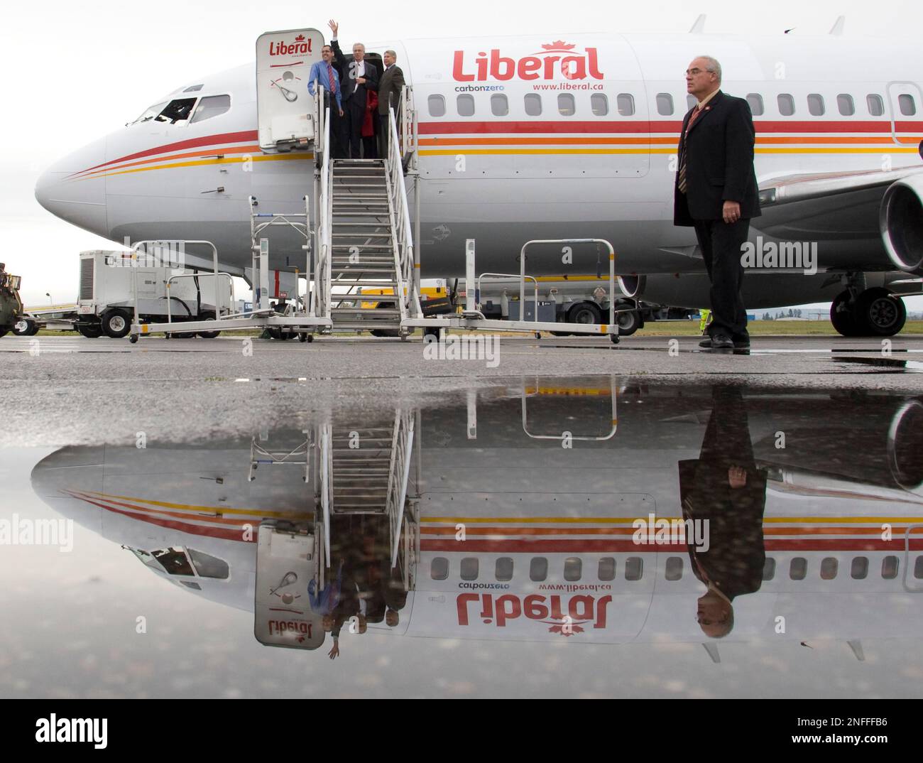 RCMP keep a watchful eye as Federal Liberal Leader Stephane Dion ...