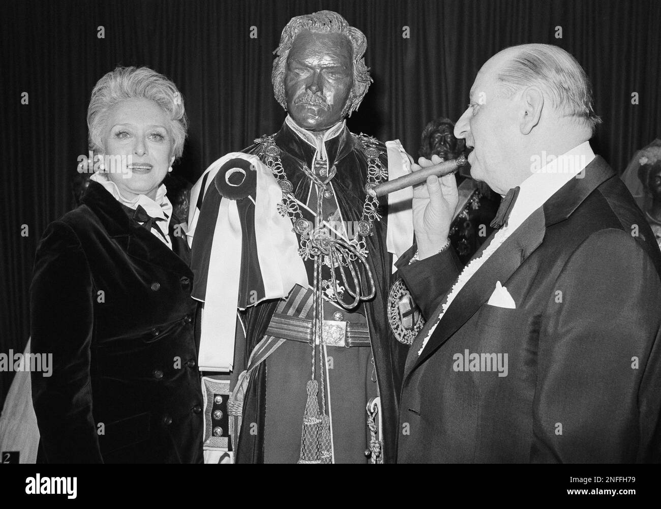 Lord Lew Grade, British TV and theater entrepreneur poses with actress ...