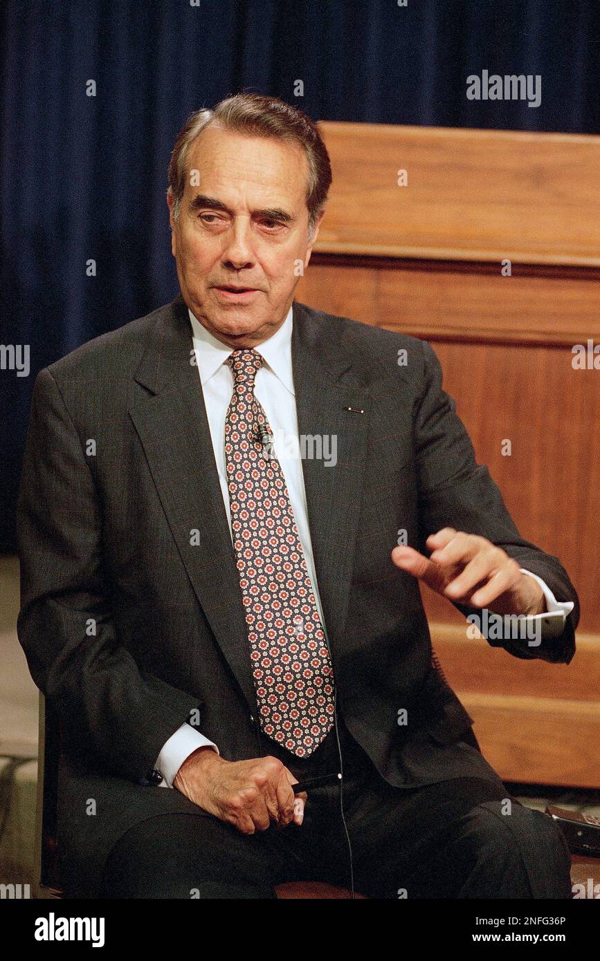 Bob dole 1994 hi-res stock photography and images - Alamy