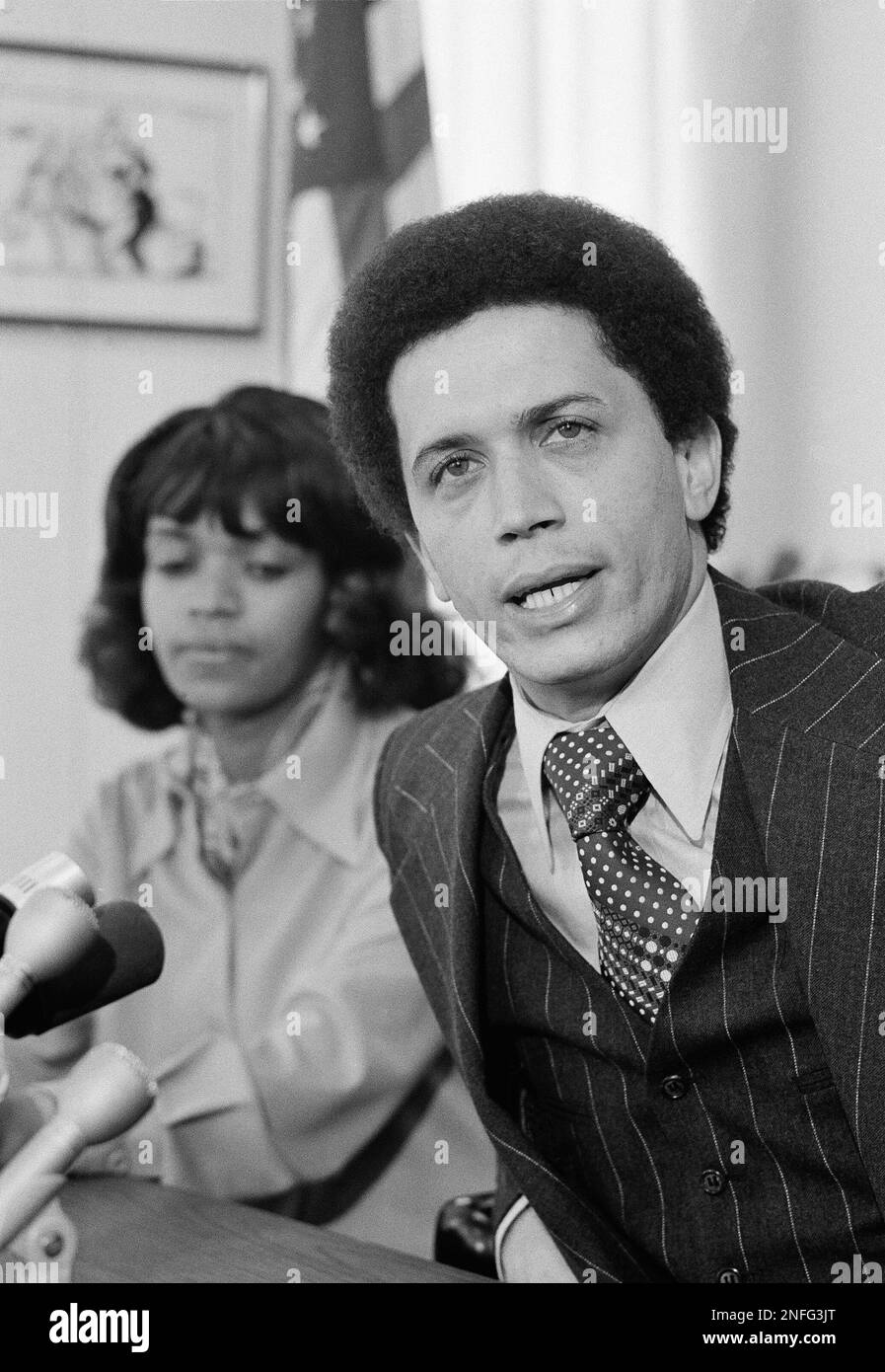 Rep-Elect Harold Ford, D-Tenn., right, meets with newsmen at the ...