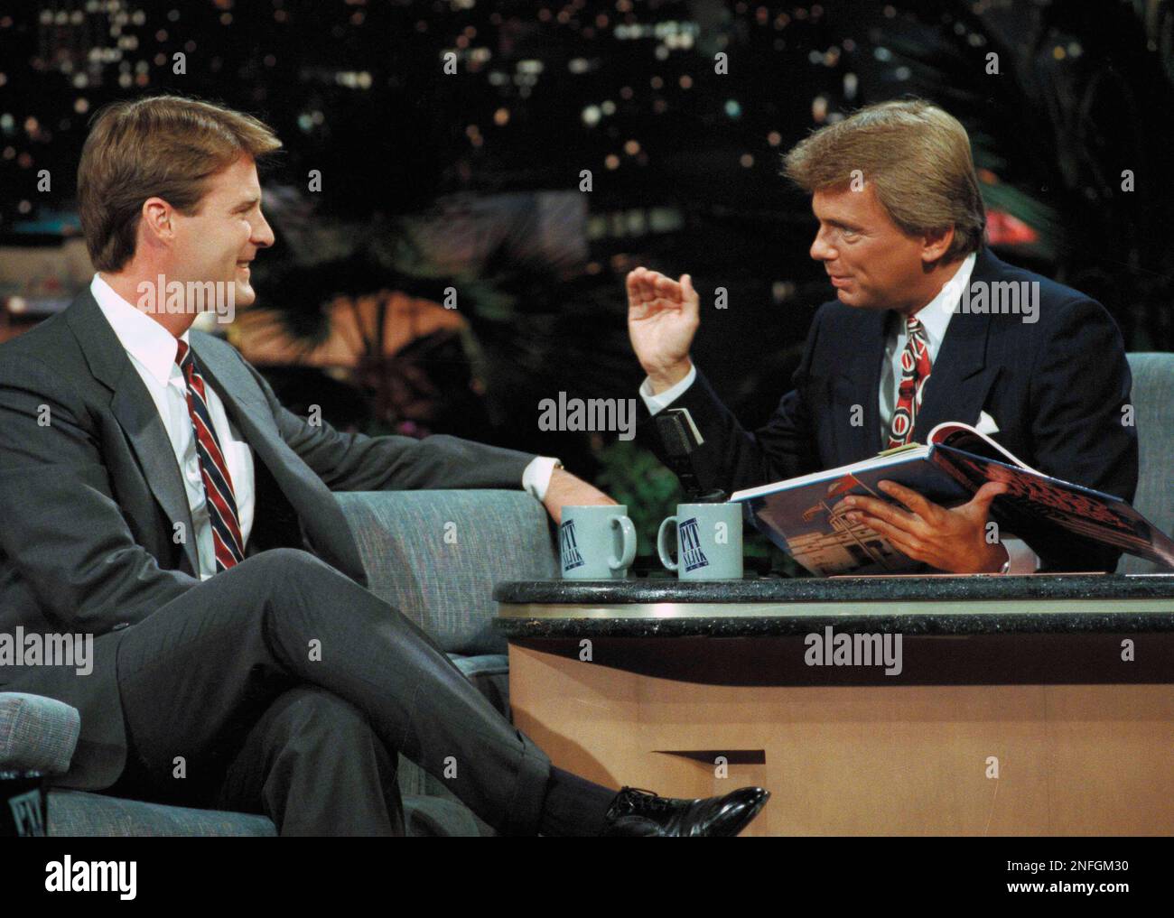 Indiana Gov. Evan Bayh, left, is questioned about his midwest state by ...