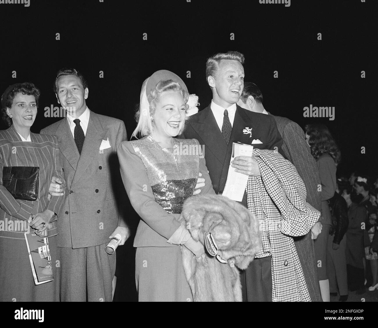 Sonia Henie and Van Johnson, center, shown with Paul Henreid and wife ...