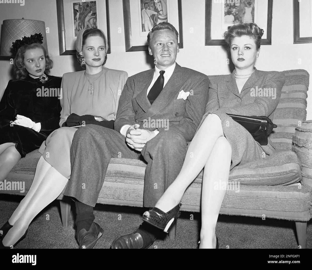 Actor Van Johnson, center, shown with Actresses Diana Lynn, left ...