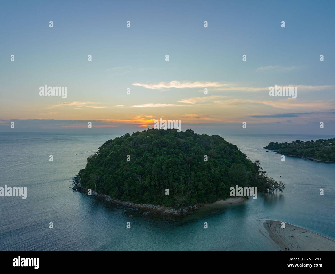 Panorama phuket sunset yacht hi-res stock photography and images - Alamy