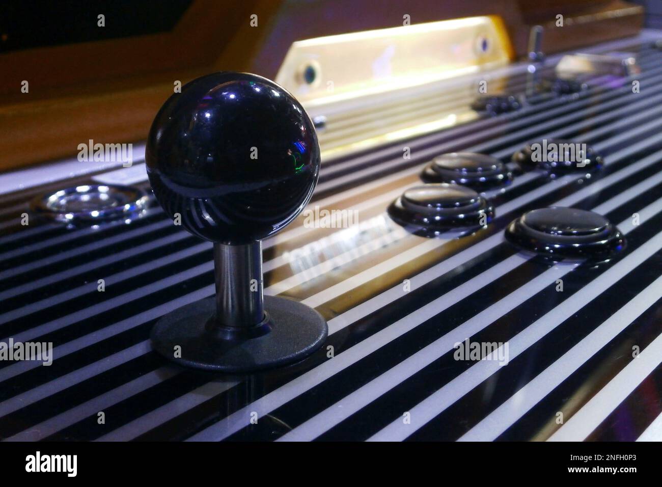 Video arcade 1990 hi-res stock photography and images - Alamy