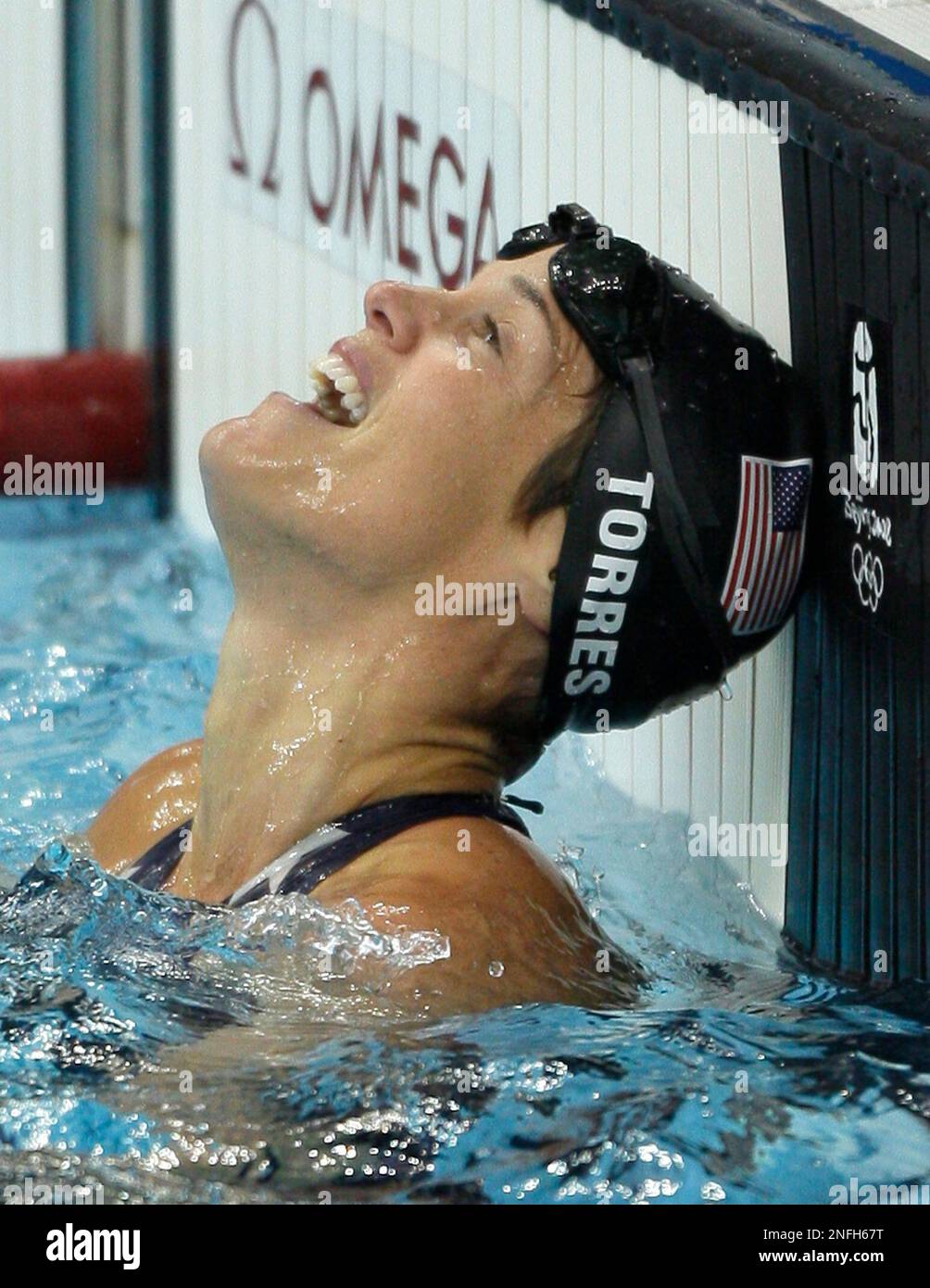 Dara torres medal hi-res stock photography and images - Alamy